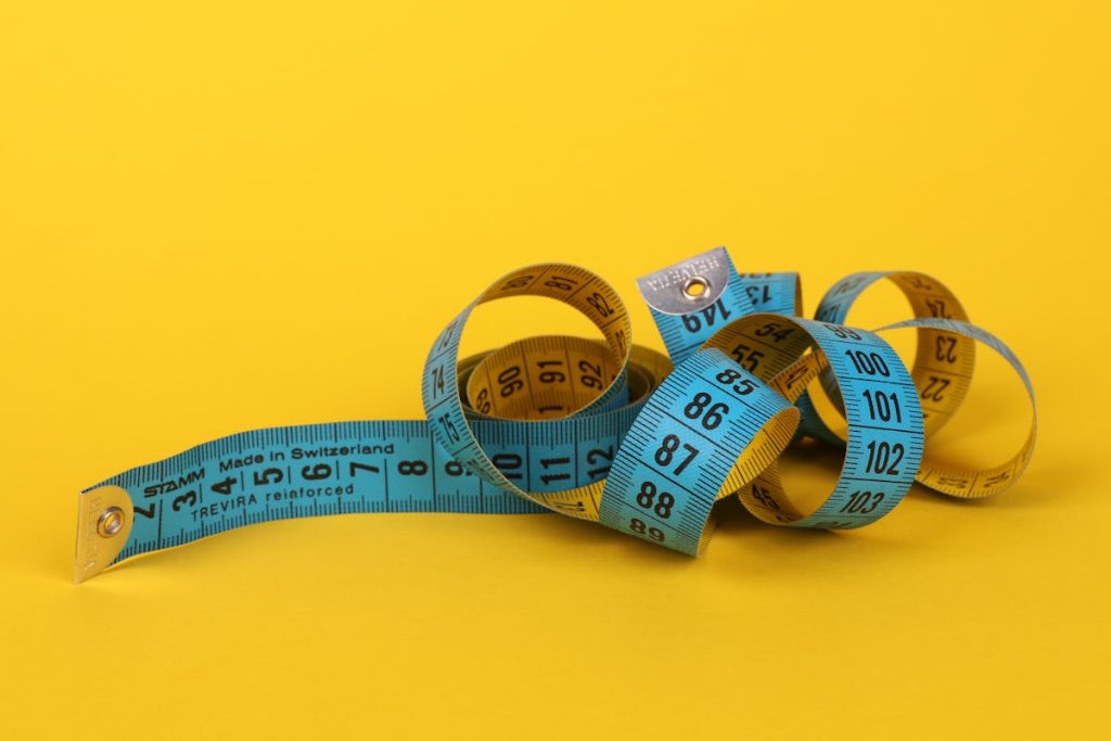 How to Measure a Suitcase: Linear Inches, Airline Limits, and Common ...